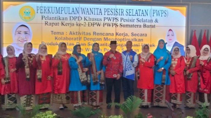 Pengurus Baru DPD PWPS Dilantik, Pj Sekda Sumbar Ingatkan Pentingnya Program Kerja yang ...