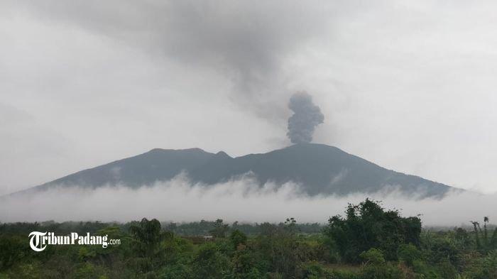 Memahami 4 Level Status Gunung Api di Indonesia, dari Normal sampai ...