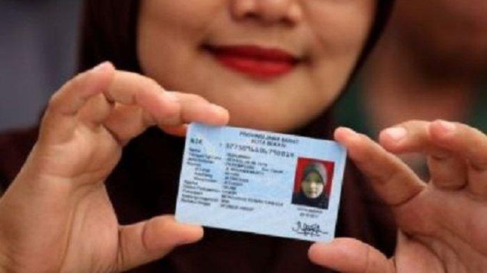 Selesai Ijab Kabul Pengantin di Padang Langsung Dapat Kartu Keluarga ...