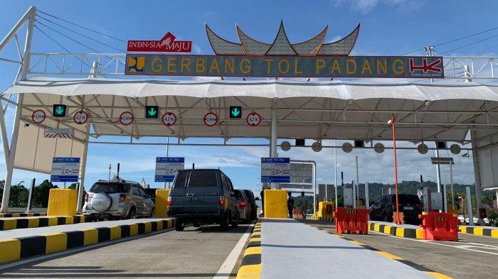Gratis! Jalan Tol Padang-Sicincin Diserbu Pengendara, Nikmati Keindahan ...