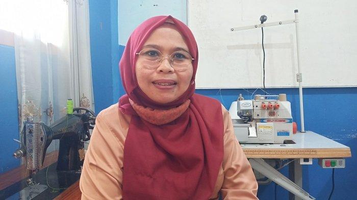 Guru SLB Autisma YPPA Padang Berikan Pelajaran ke Rumah, Bantu Siswa ...