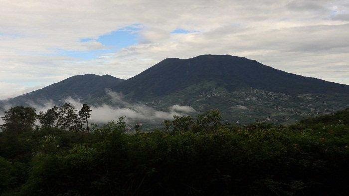 Berikut 12 Tempat Wisata Sumatera Barat yang Memiliki Keindahan Alam ...