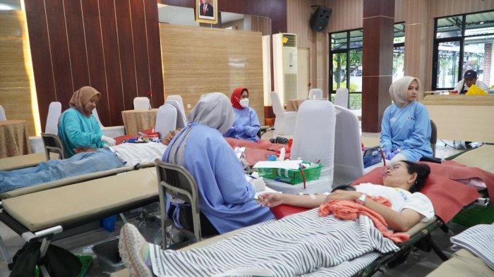 Rayakan HLN ke-78, PLN Sumbar Gelar Bakti Sosial Donor Darah - Tribunpadang.com