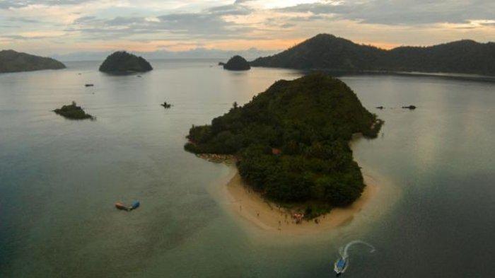6 Tempat Wisata Sumatera Barat di Kabupaten Pesisir Selatan Ada Pulau ...