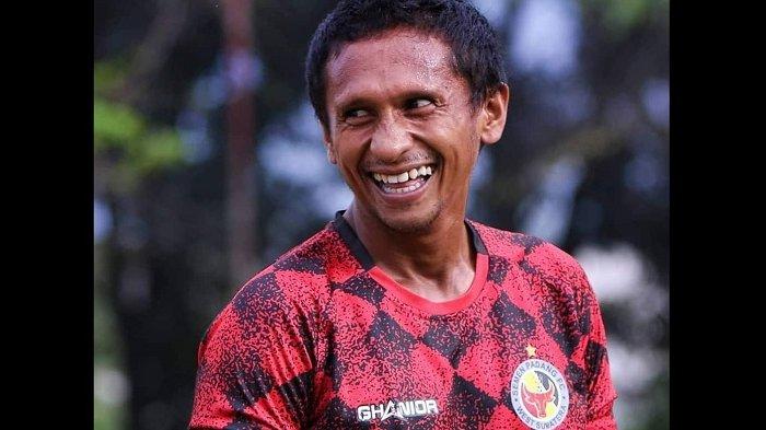 Keluarga Ohorella Punggawa Semen Padang FC dari Tulehu, Sudah ...