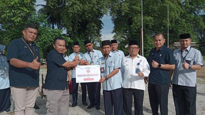 Semen Padang Serahkan, Bantuan Perawatan dan Perbaikan Komputer untuk ...
