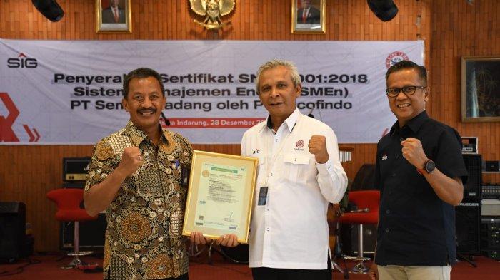 PT Semen Padang Raih Sertifikat SME SNI ISO 50001:2018, Terapkan Sistem ...