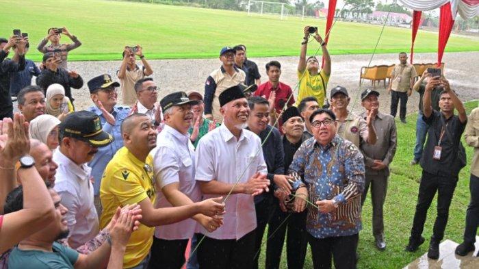 Gunakan Nama Kakek Buyut Wagub Audy Gubernur Mahyeldi Resmikan Stadion
