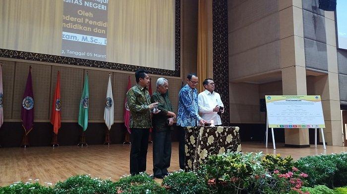 Launching Kampus Merdeka, Rektor UNP Ganefri: Mahasiswa Boleh Belajar ...
