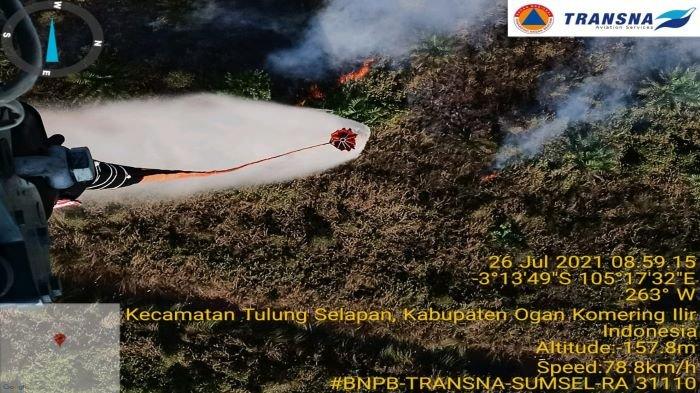 BPBD Sumsel Kerahkan Lima Helikopter, Lakukan Water Boombing Untuk Padamkan Karhutla - Sripoku.com