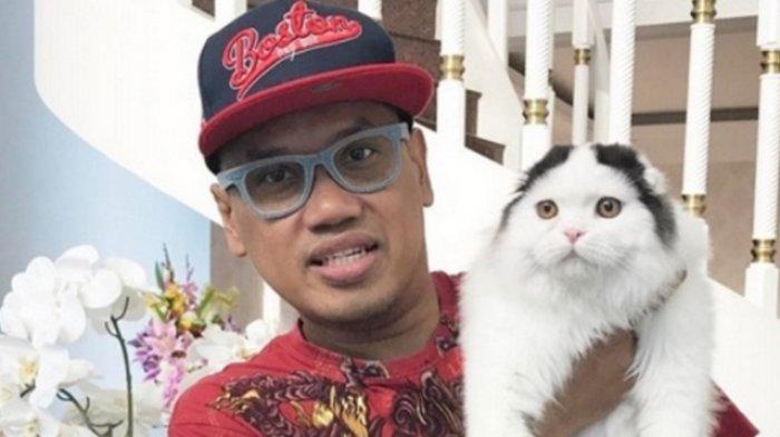 Luar Biasa, 2 Ekor Kucing Milik Uya Kuya Juara Kontes Internasional ...