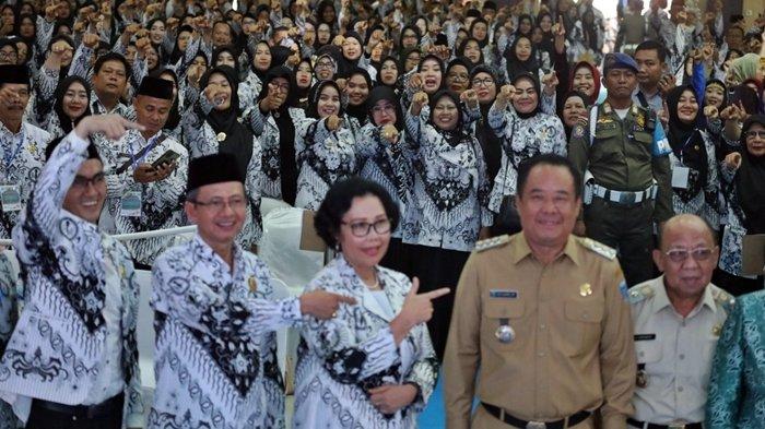 Hadiri Hut Pgri Dan Hari Guru Nasional Di Lahat Sumsel Cik Ujang Titip