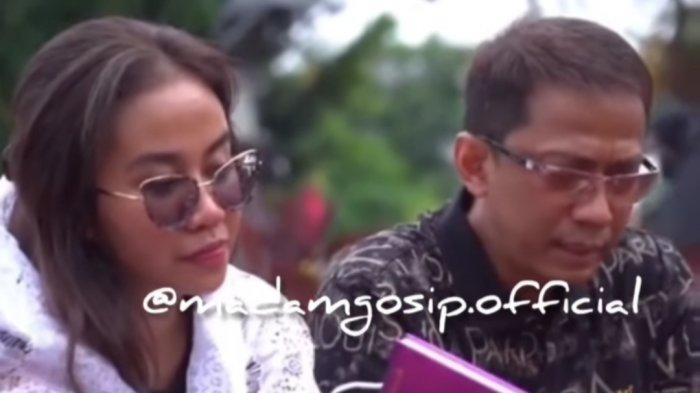 Ngotot Pindahkan Makam Vanessa, Puput Bongkar Kelakuan Doddy Sudrajat ... Ngotot Pindahkan Makam Vanessa, Puput Bongkar Kelakuan Doddy Sudrajat ...