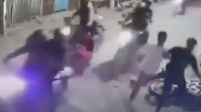Video: Terekam CCTV Remaja Gangster Ketakutan Lari Terbirit- Birit saat ...
