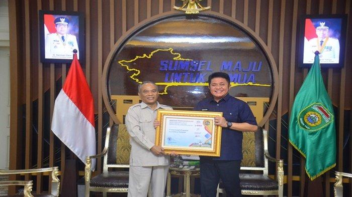 Pemprov Sumsel Terima Penghargaan BKN Award 2023, Herman Deru : Penghargaan Jadi Pemicu Semangat ...