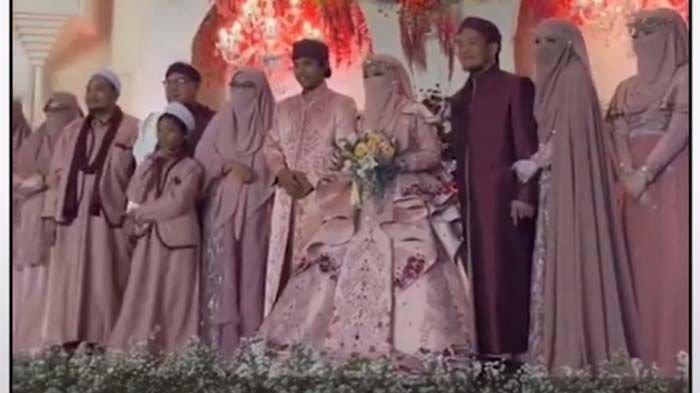 Video: Sosok Gus Musa dan Ning Nafisa, Royal Wedding Penerus Pesantren ...