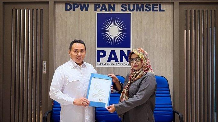 Hendra Saputra Mendadak Mundur dari PAN Sumsel, Putra Mularis Djahri ...