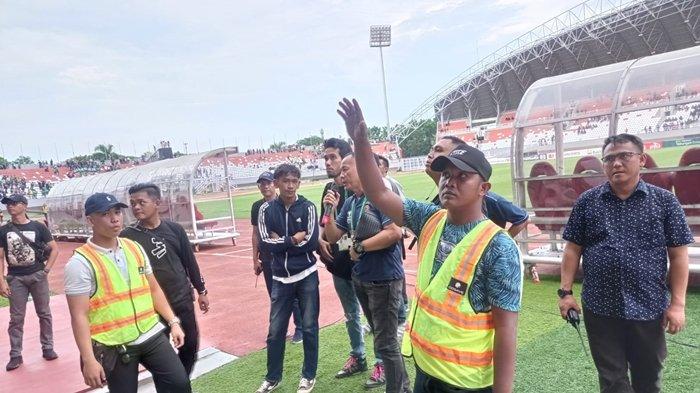 Didemo Suporter Usai Pertandingan, Dirtek Sriwijaya FC Indrayadi Janji ...