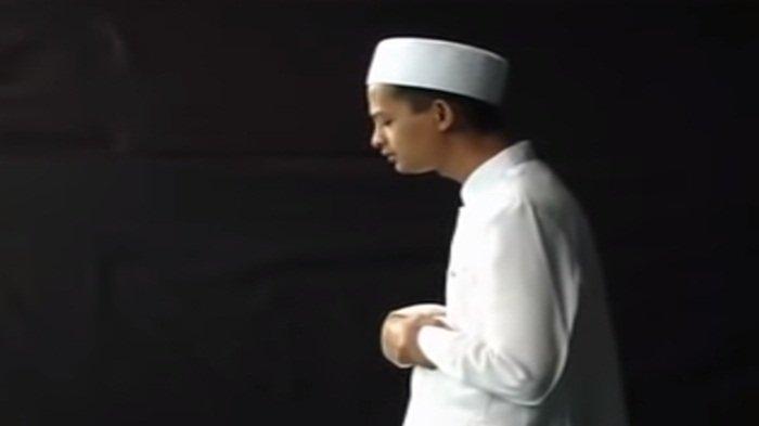 Lengkap Doa Qunut, Doa Solat Subuh, Lafaz Niat Solat Subuh dan Bacaan ...