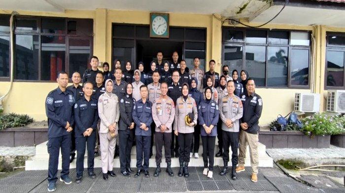 Kabid Humas Polda Sumsel Selalu Terdepan Dalam Menjalin Kekompakan Bertugas - Sripoku.com