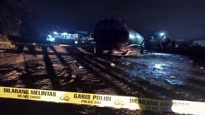 Kebakaran di Area Galangan Kapal Gandus Palembang, Diduga Puntung Rokok ... Kebakaran di Area Galangan Kapal Gandus Palembang, Diduga Puntung Rokok ...