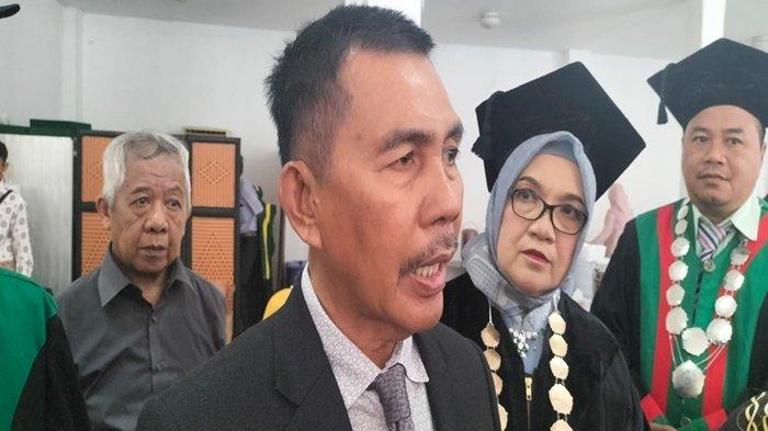 Ishak Mekki Hadiri Wisuda Uniski, Sebanyak 124 Mahasiswa Diwisuda dan ...