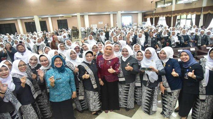 Febrita Lustia: Bidan Ujung Tombak Bagi Pemprov Sumsel Turunkan Angka ...