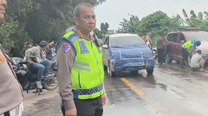Banjir di Jalintim Muba KM 148 Berangsur Surut, Lalu Lintas Sudah Bisa Dua Jalur - Sripoku.com