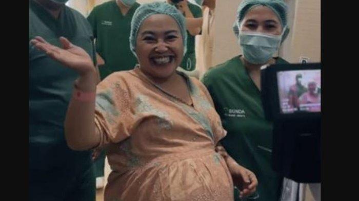 Mpok Alpa Melahirkan Anak Kembar Secara Caesar Hari Ini, Sahabat Ungkap Kondisi Kedua Bayi ...