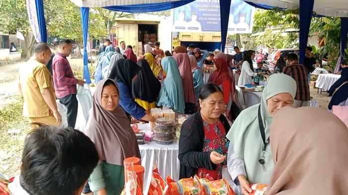 Operasi Pasar di Talang Betutu: Warga Semringah Borong Kebutuhan Pokok ...