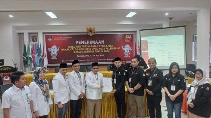 Daftarkan Bacaleg ke KPU, PKS Palembang Pasang 4 Incumbent dan 30 Persen Keterwakilan Perempuan ...