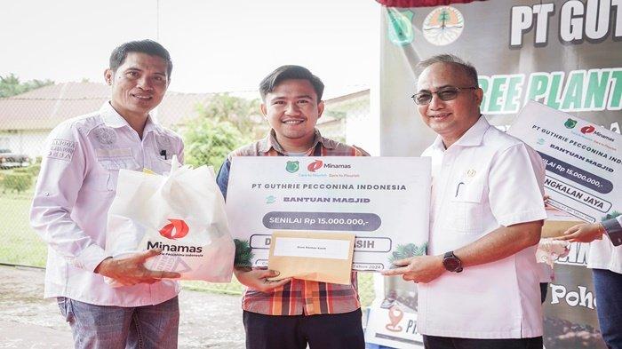 Peduli Terhadap Masyarakat Sekitar PT GPI Berikan Bantuan Sembako ...