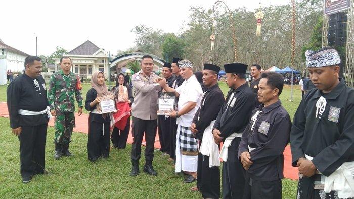 1.251 Anggota Pencak Silat Persaudaraan Setia Hati Terate Gelar Pendadaran di Hari Lahir ...