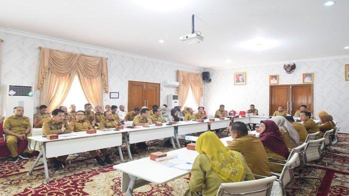 Rapat Koordinasi Penyusunan Laporan Evaluasi Kinerja Penjabat Bupati Banyuasin Triwulan l ...