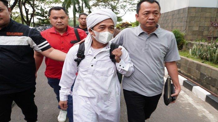 Sosok Riduan Pakai Sorban saat Ditangkap Kasus Korupsi Internet Desa di Muba, Langsung Ditahan ...