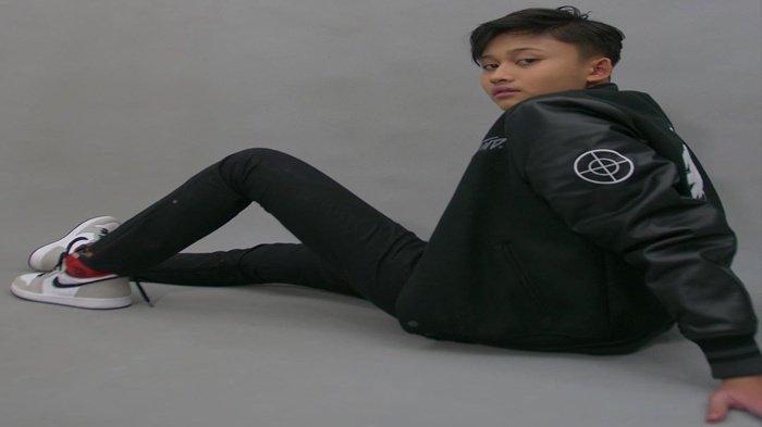 Profil Rizwan Fadilah Anak Ketiga Sule, Punya Suara Merdu dan Warisi ...