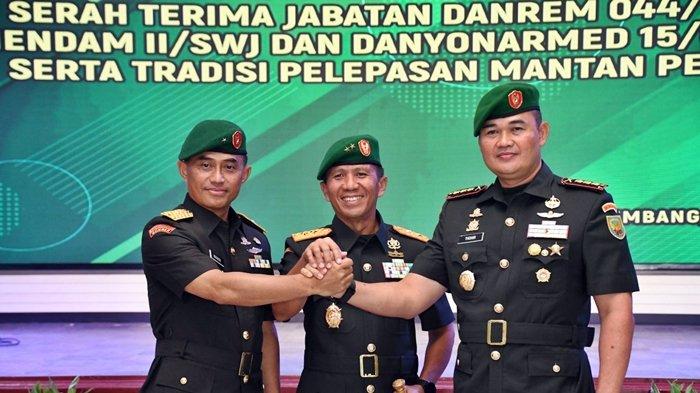 Danrem 044/Gapo Resmi Dijabat Kolonel Inf M. Thohir, Jebolan Akabri 1997 - Sripoku.com