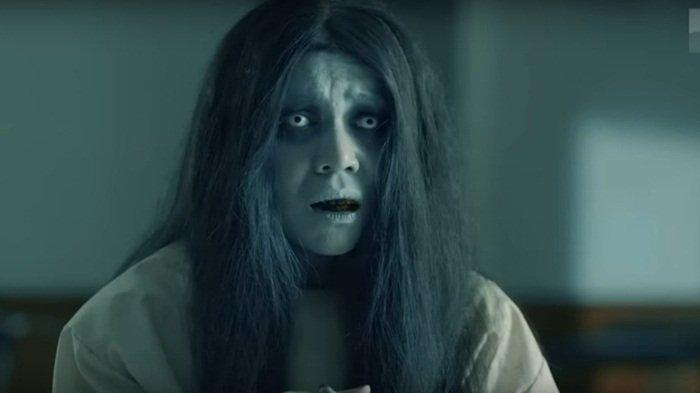 Sinopsis Film Debunk Malaysia, Kisah Hantu Wanita yang Kesepian tapi ...