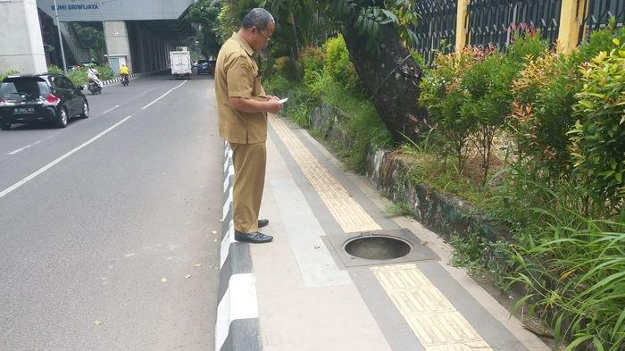 40 Manhole Trotoar di Palembang Hilang Dicuri, Lengah Bisa Kejeblos di ...