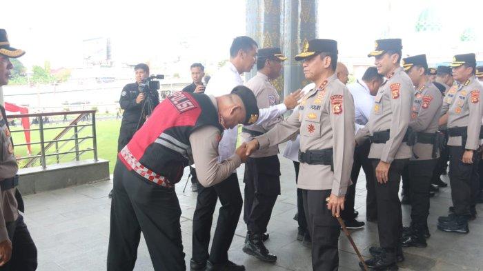 Usai Pimpin Apel Pagi, Kapolda Sumsel Halal Bihalal Bersama Pejabat Utama dan Personel - Sripoku.com