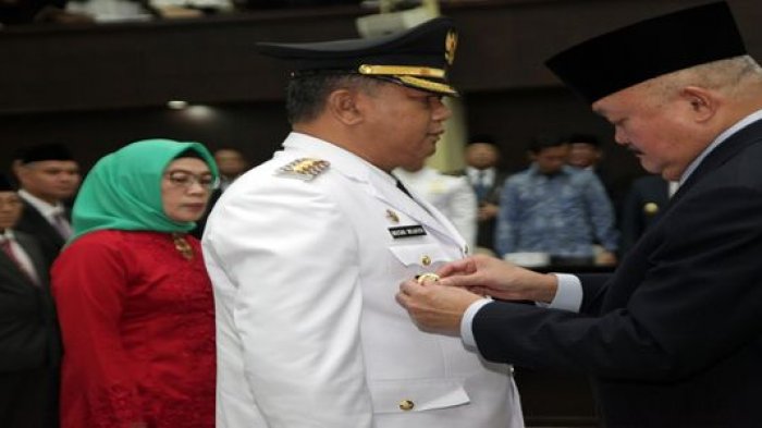 Lantik Musni Wijaya sebagai Penjabat Walikota Pagaralam, Alex Noerdi ...
