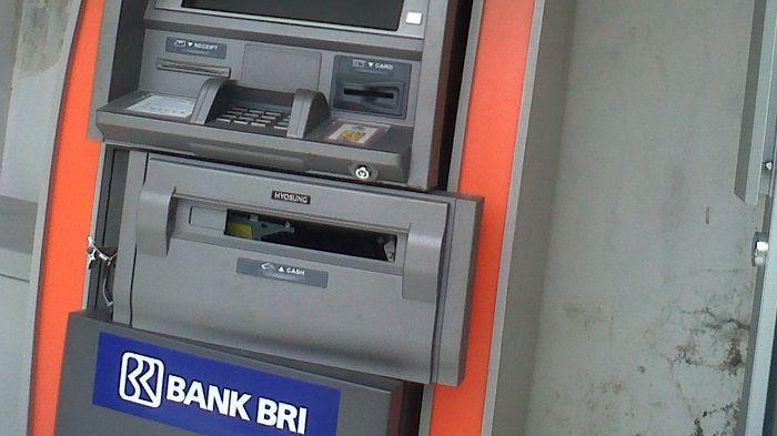 ATM BRI Simpang IBA Nyaris Dibobol Maling - Sripoku.com