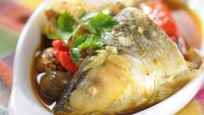 Resep Ikan Bandeng Kuah Kemangi, Tradisi Makan Orang Tionghoa Saat ...