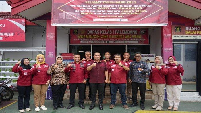 Sambangi Bapas Palembang, Ini Pesan Kakanwil Kemenkumham Sumsel Ilham ...