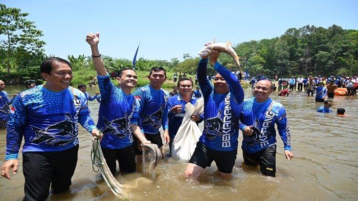 Bupati Lahat Beri Hadiah Rp 3 Juta ke Warga yang Laporkan Orang yang ...