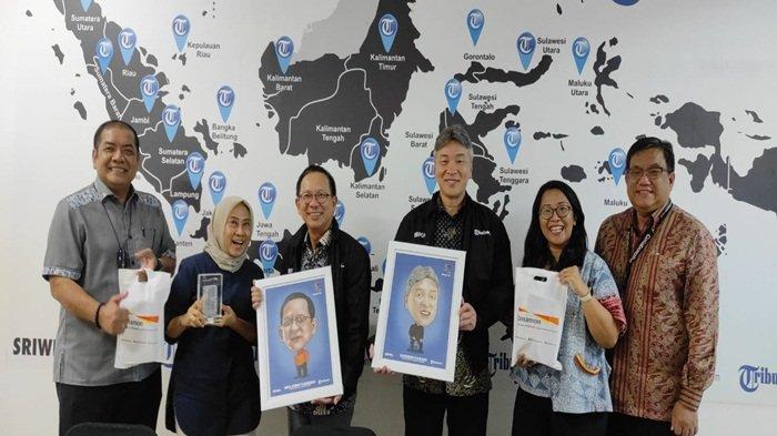 Kunjungan Yasushi Itagaki, CEO Bank Danamon ke Sriwijaya Post dalam ...
