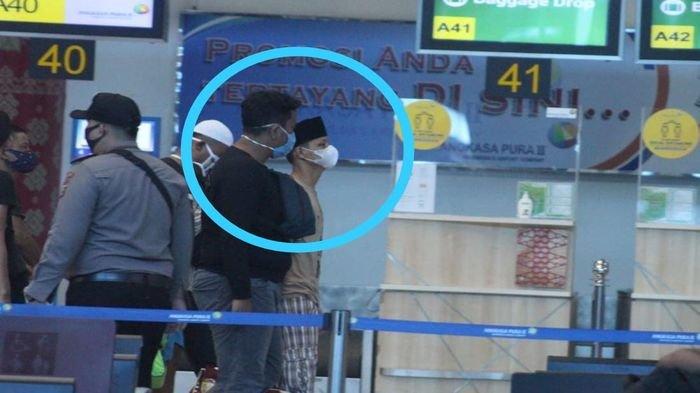 Video : Doni Anggota DPRD Palembang Bandar Narkoba Dibawa ke Jakarta ... Video : Doni Anggota DPRD Palembang Bandar Narkoba Dibawa ke Jakarta ...