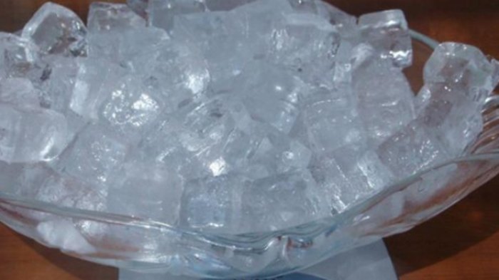Ini Manfaat Es Batu untuk Kecantikan - Sripoku.com