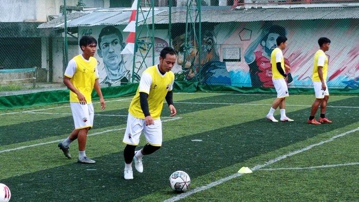 Profil Lengkap Atep. Legenda Persib Bandung yang Berpeluang Jadi Kapten ...