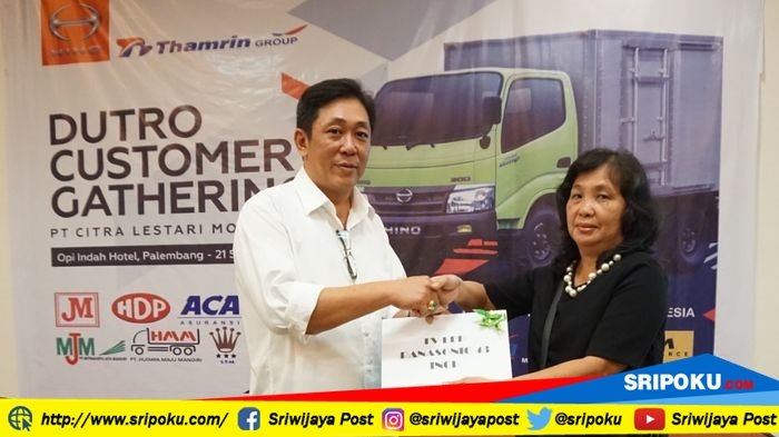 Hino Customer Gathering Bagi-bagi Hadiah Door Prize, Perkenalkan Hino Dutro dan Bio Diesel ...